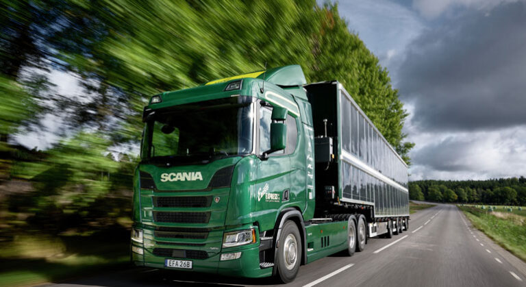 First test for new solar-powered hybrid Scania truck with solar panels ...